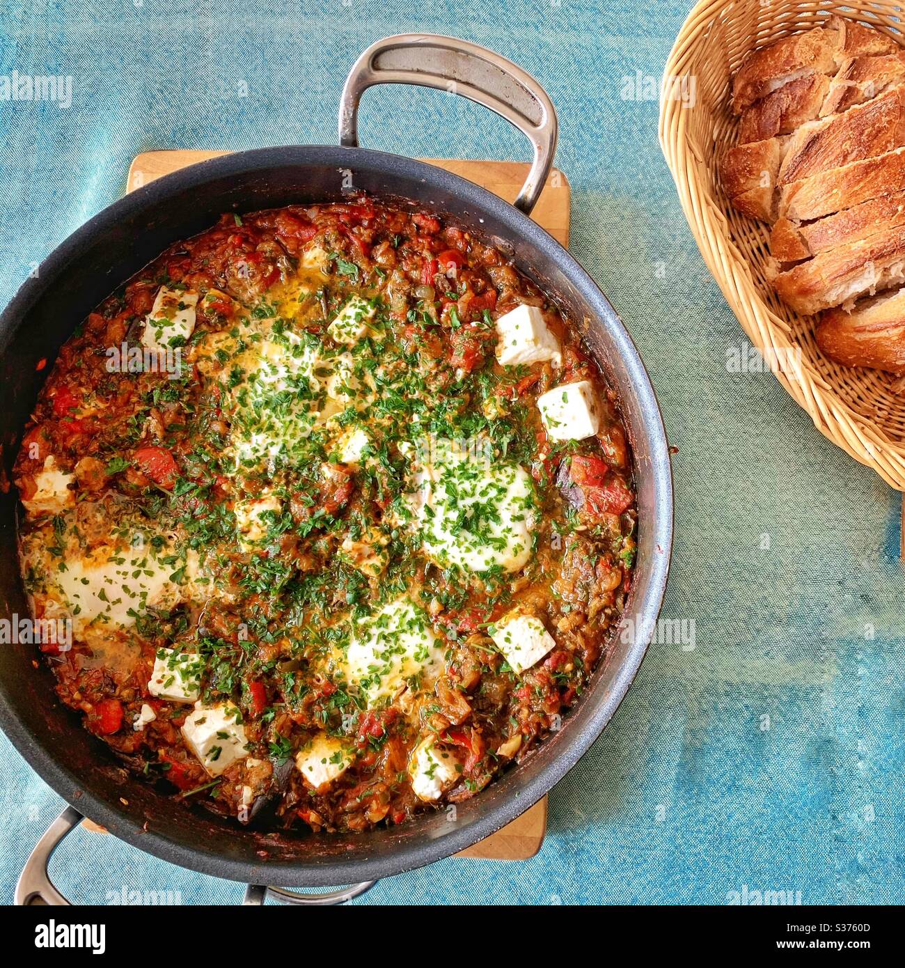 Shakshouka -Fotos und -Bildmaterial in hoher Auflösung – Alamy