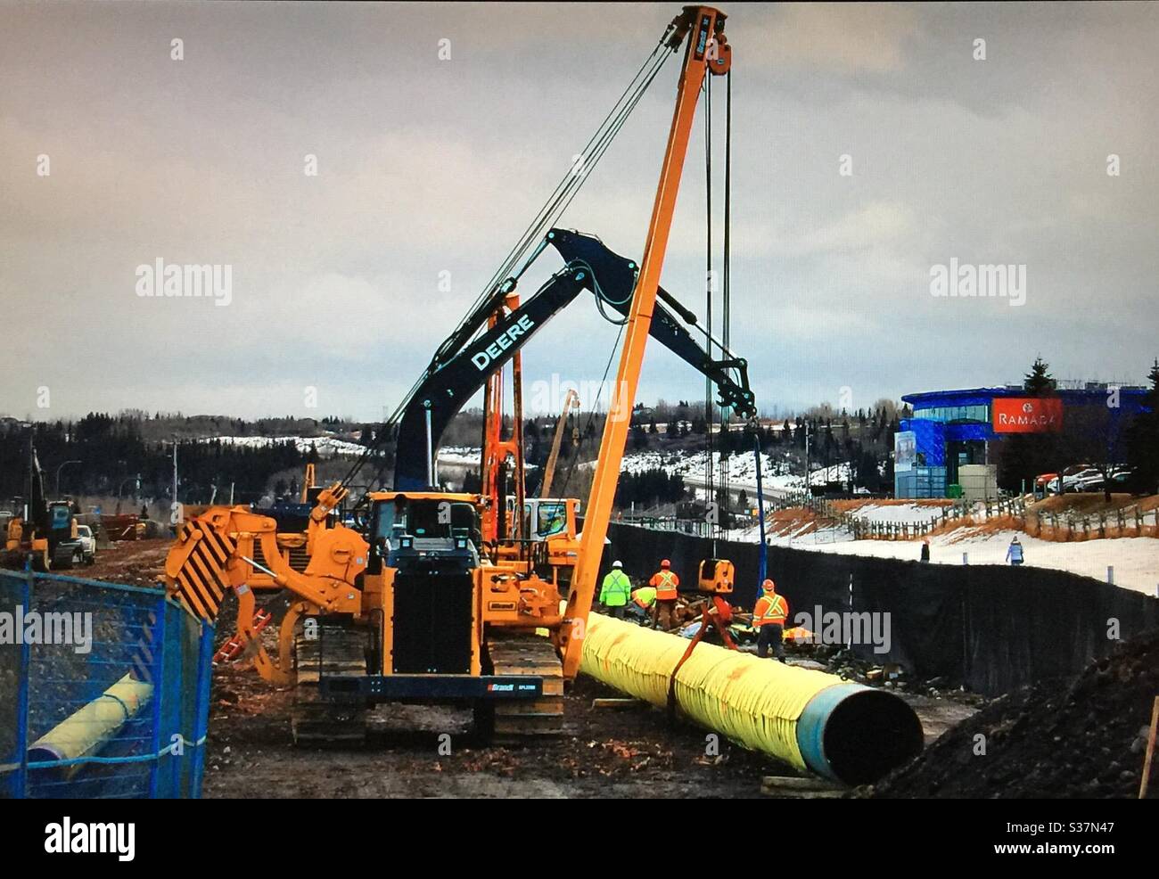 West path delivery projekt -Fotos und -Bildmaterial in hoher Auflösung ...