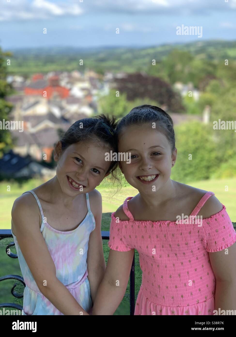 Hübsche mädchen -Fotos und -Bildmaterial in hoher Auflösung – Alamy