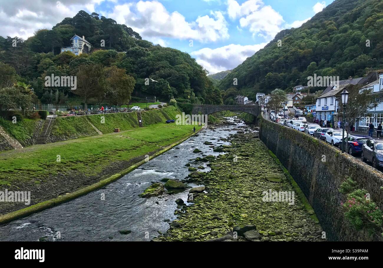 Lynton village -Fotos und -Bildmaterial in hoher Auflösung – Alamy