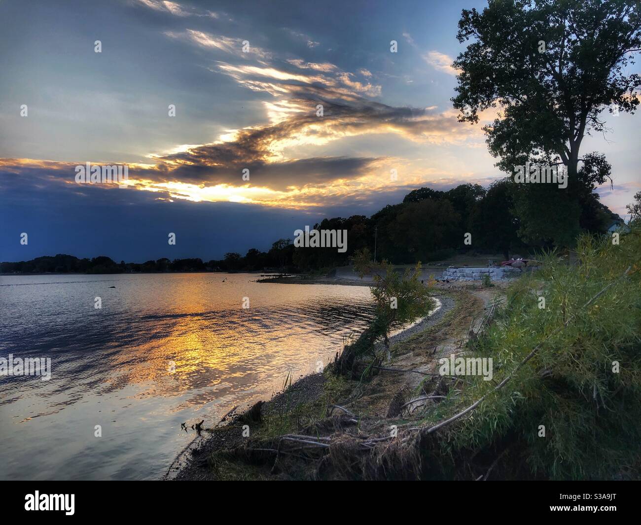 See erie waterfront -Fotos und -Bildmaterial in hoher Auflösung – Alamy