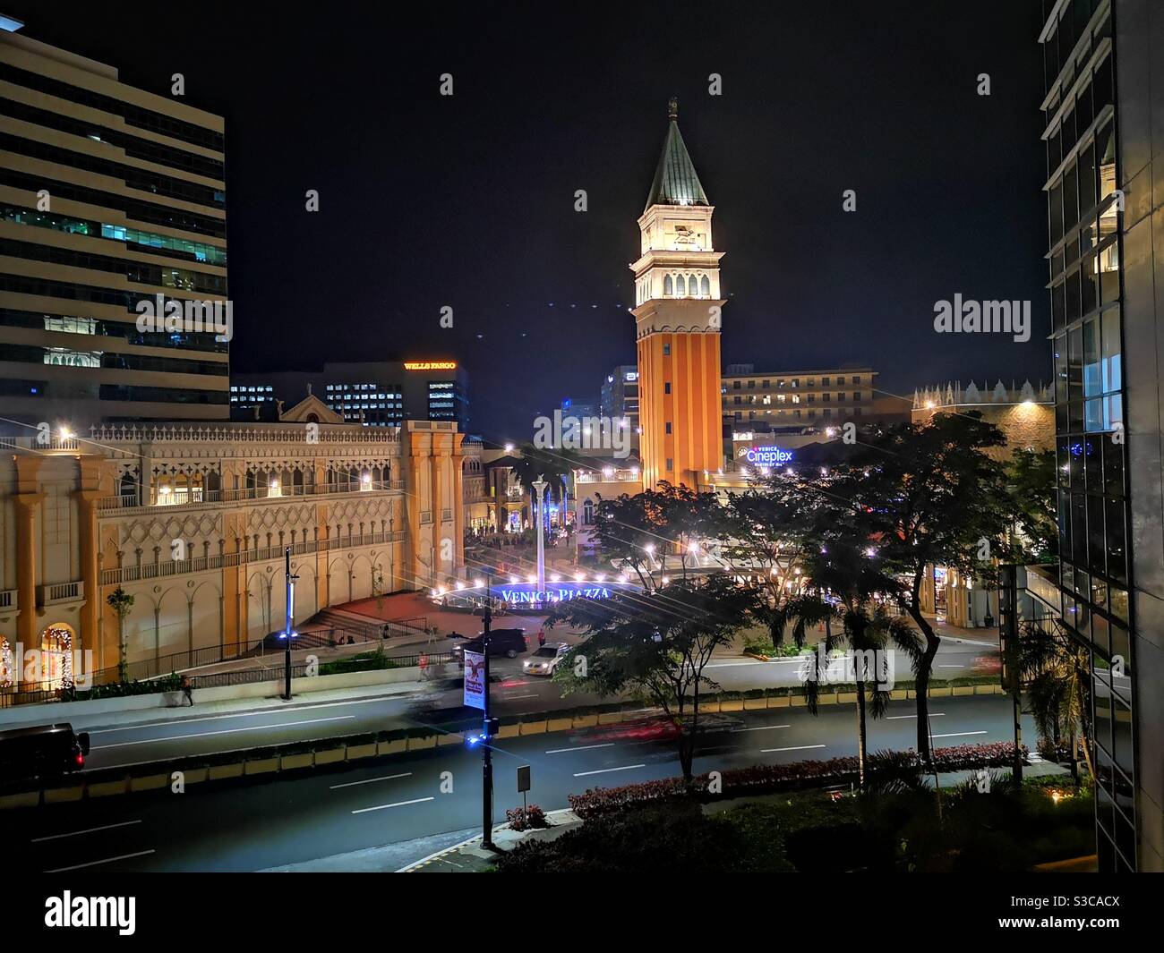 Venice plaza -Fotos und -Bildmaterial in hoher Auflösung – Alamy