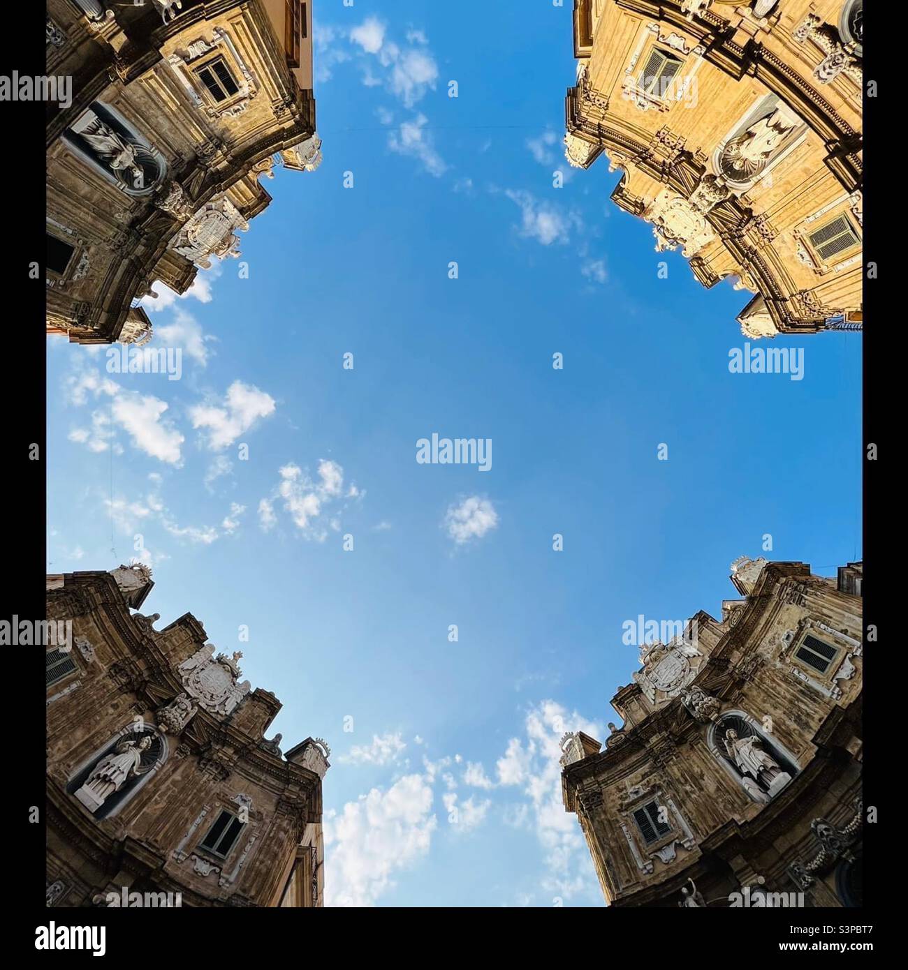 4 ecken -Fotos und -Bildmaterial in hoher Auflösung – Alamy