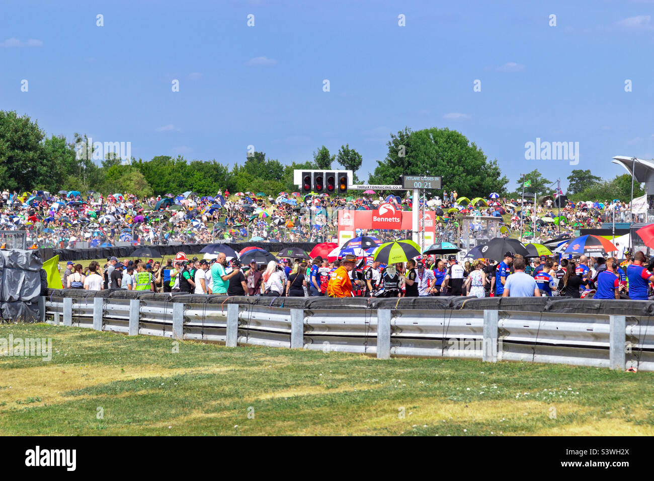 Thruxton racing circuit -Fotos und -Bildmaterial in hoher Auflösung – Alamy