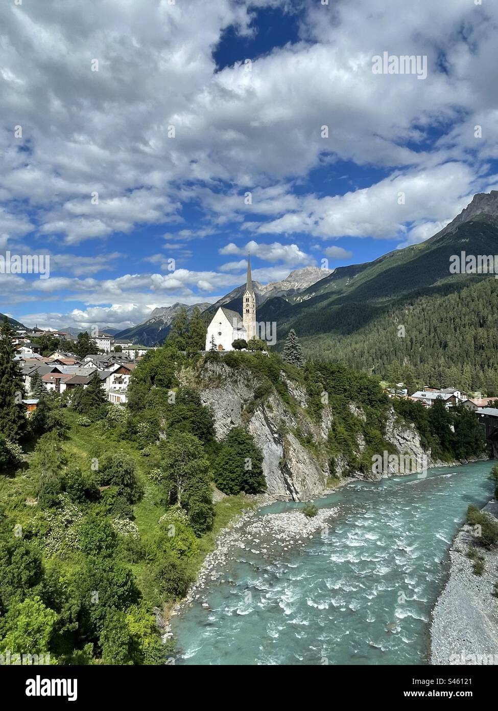Inn fluss schweiz graubünden -Fotos und -Bildmaterial in hoher ...