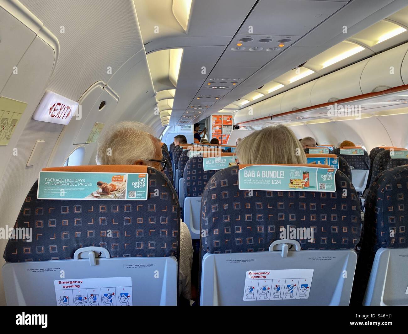 Easyjet interior -Fotos und -Bildmaterial in hoher Auflösung – Alamy