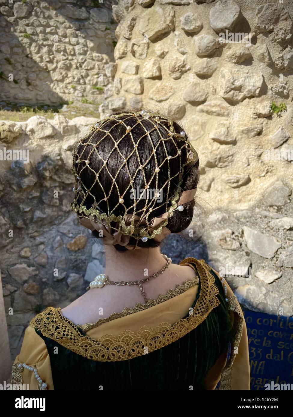 Mittelalter frisur -Fotos und -Bildmaterial in hoher Auflösung – Alamy