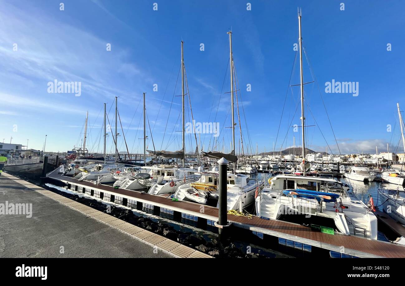 Corralejo hafen -Fotos und -Bildmaterial in hoher Auflösung – Alamy