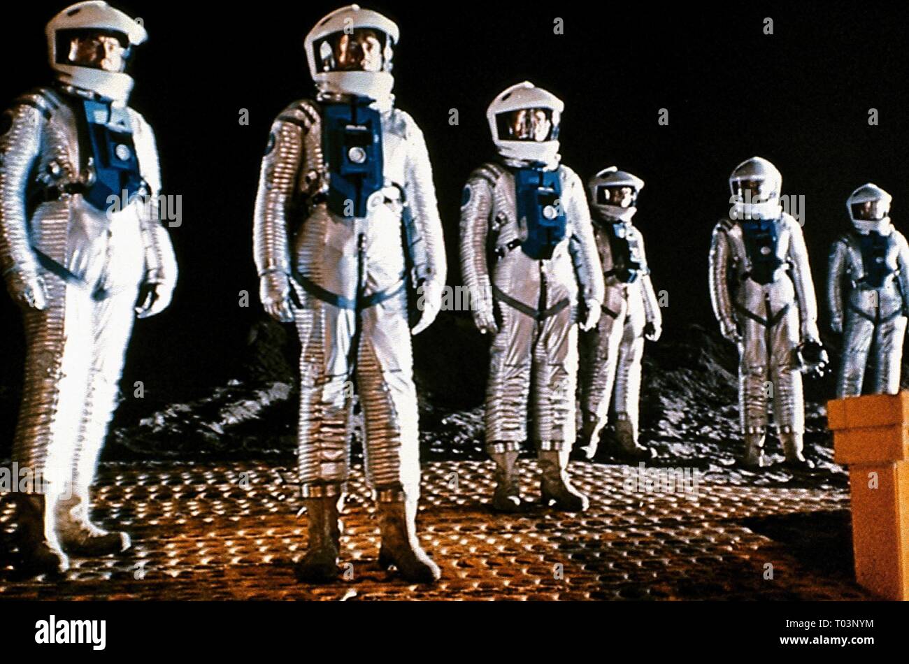 Science Fiction Astronauten Stockfotos & Science Fiction Astronauten ...
