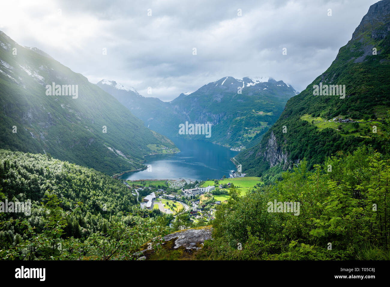 Szenische ansicht von geirangerfjord -Fotos und -Bildmaterial in hoher ...