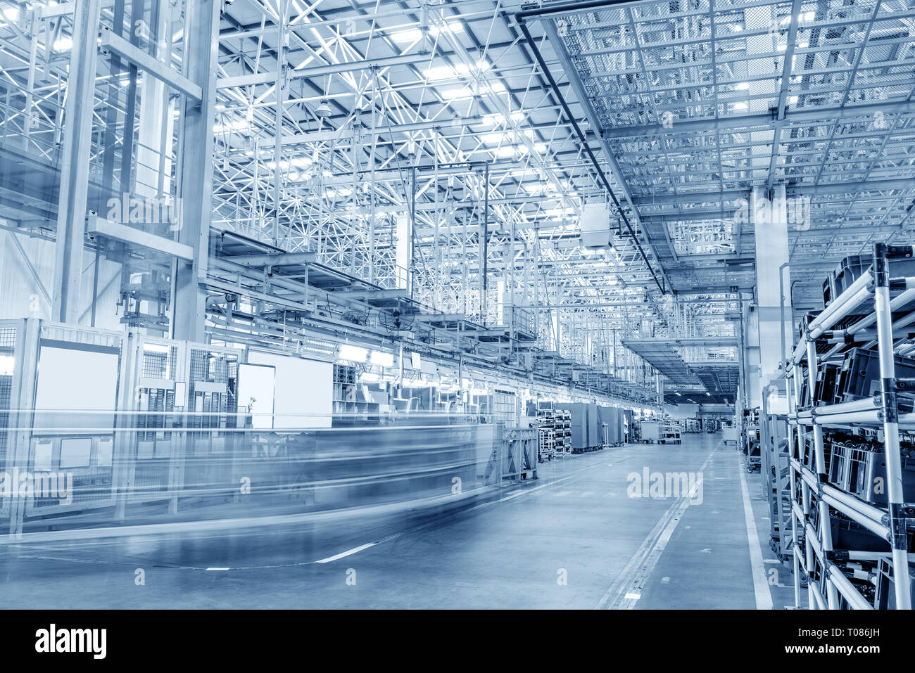 Automated building conveyor -Fotos und -Bildmaterial in hoher Auflösung ...