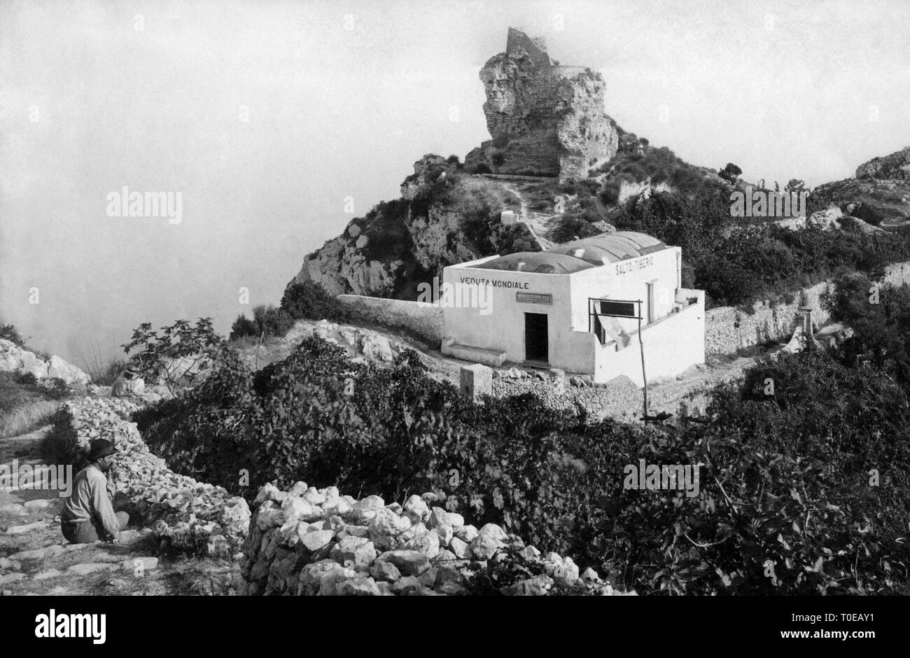 Monte tiberio capri -Fotos und -Bildmaterial in hoher Auflösung – Alamy
