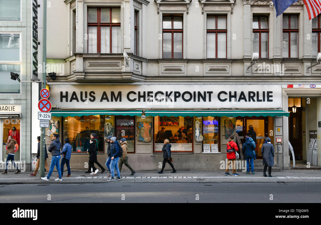 House In The Checkpoint Charlie Stockfotos und -bilder Kaufen - Alamy