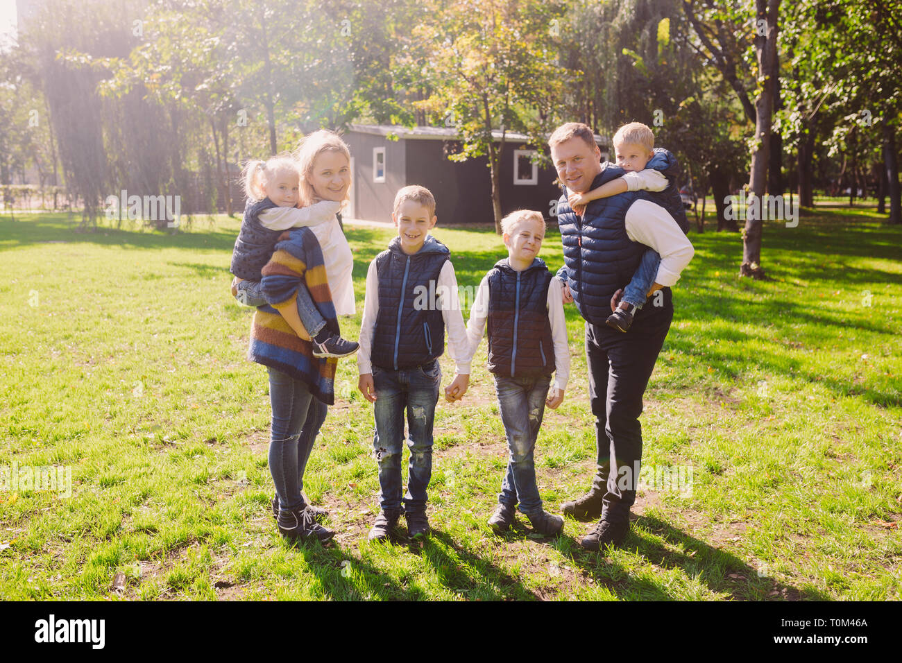 Viele Kinder Haben Stockfotos und -bilder Kaufen - Alamy
