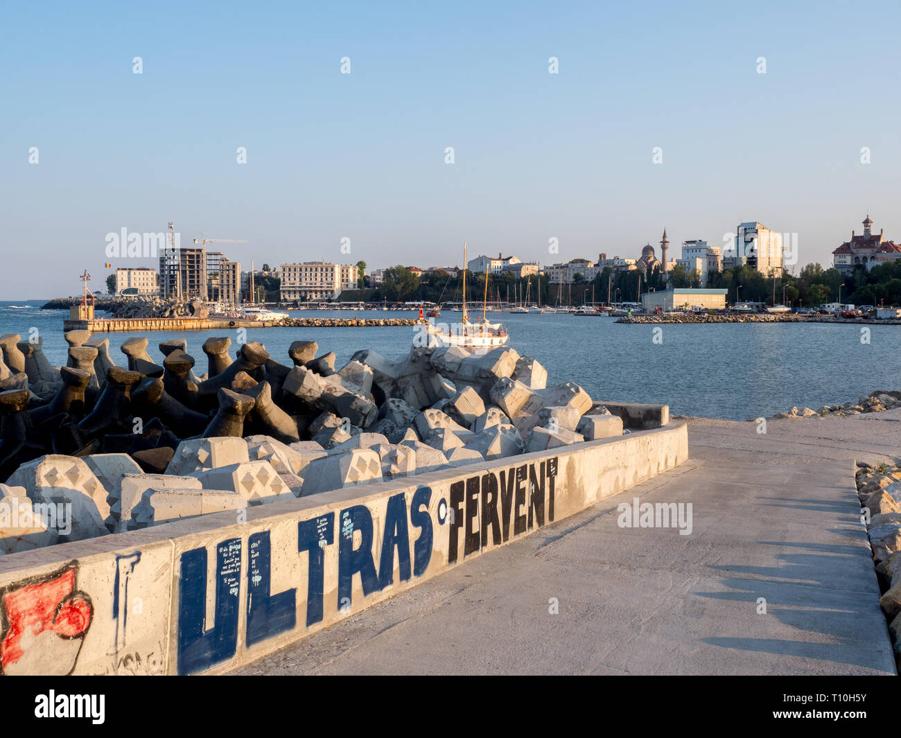 Ultras graffiti -Fotos und -Bildmaterial in hoher Auflösung – Alamy