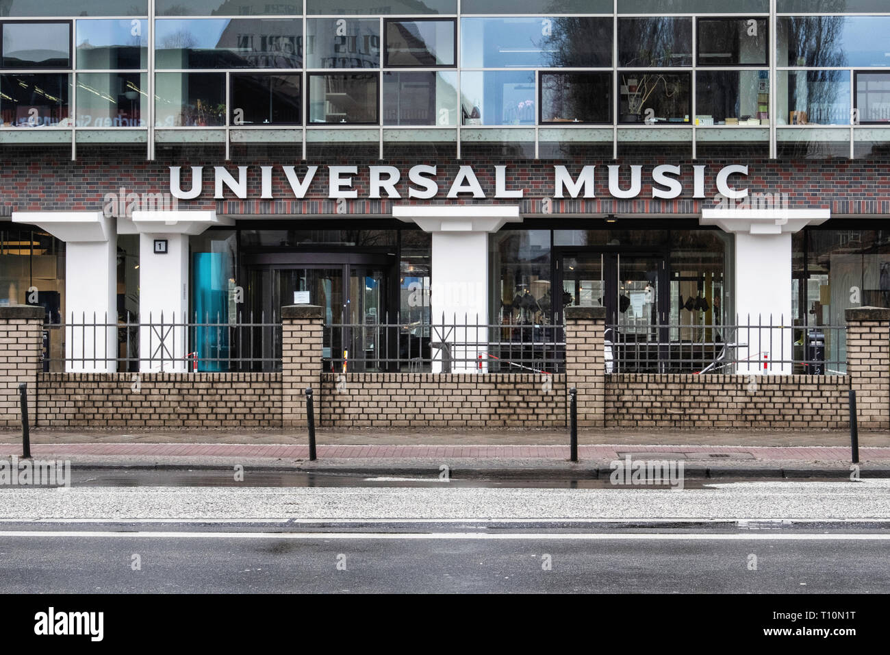 Universal corporation -Fotos und -Bildmaterial in hoher Auflösung – Alamy