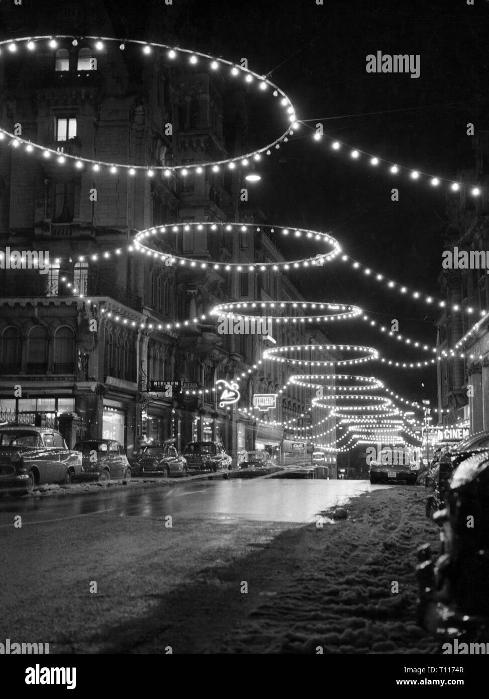 Fußgänger passanten schweiz -Fotos und -Bildmaterial in hoher Auflösung ...