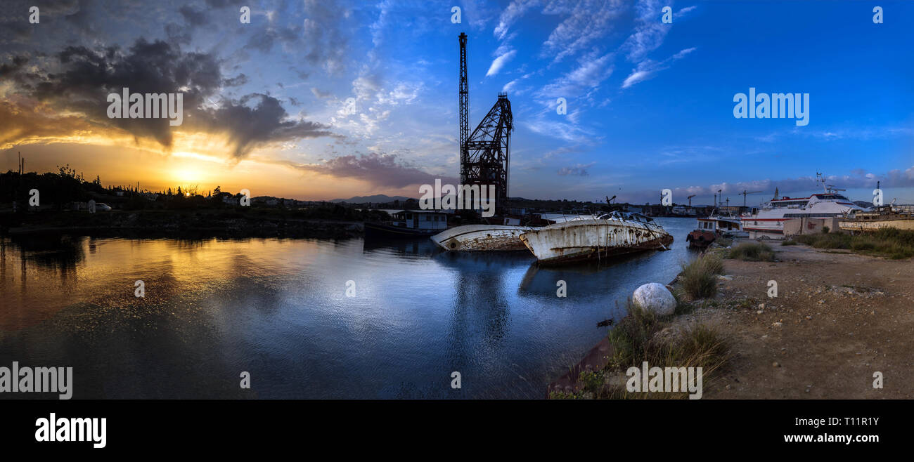 Salamis insel griechenland -Fotos und -Bildmaterial in hoher Auflösung ...