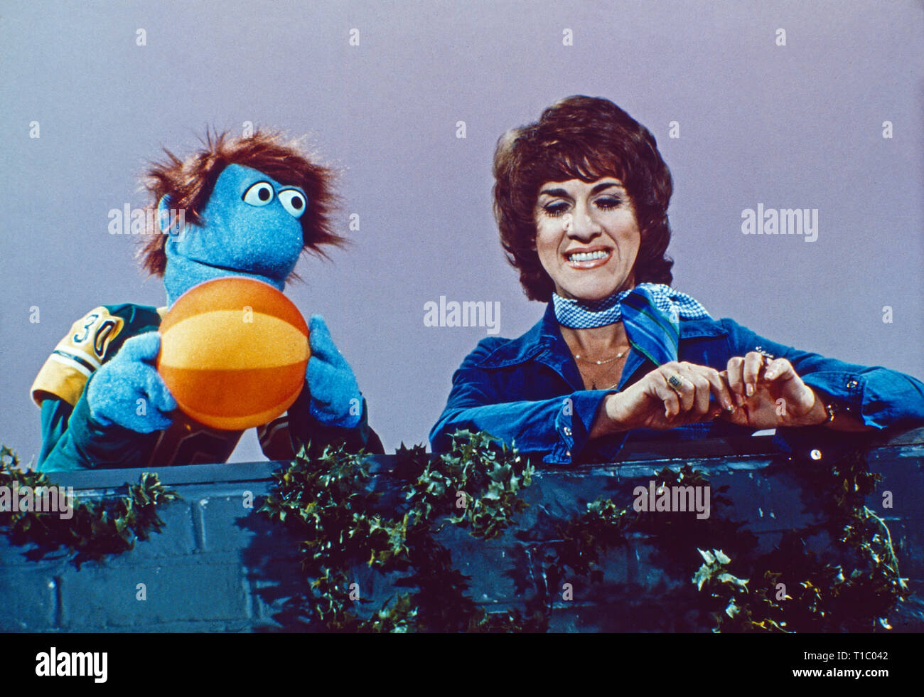 Ruth buzzi muppet -Fotos und -Bildmaterial in hoher Auflösung – Alamy