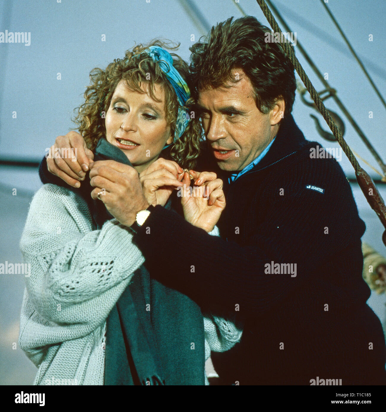 Wolf roth susanne uhlen -Fotos und -Bildmaterial in hoher Auflösung – Alamy