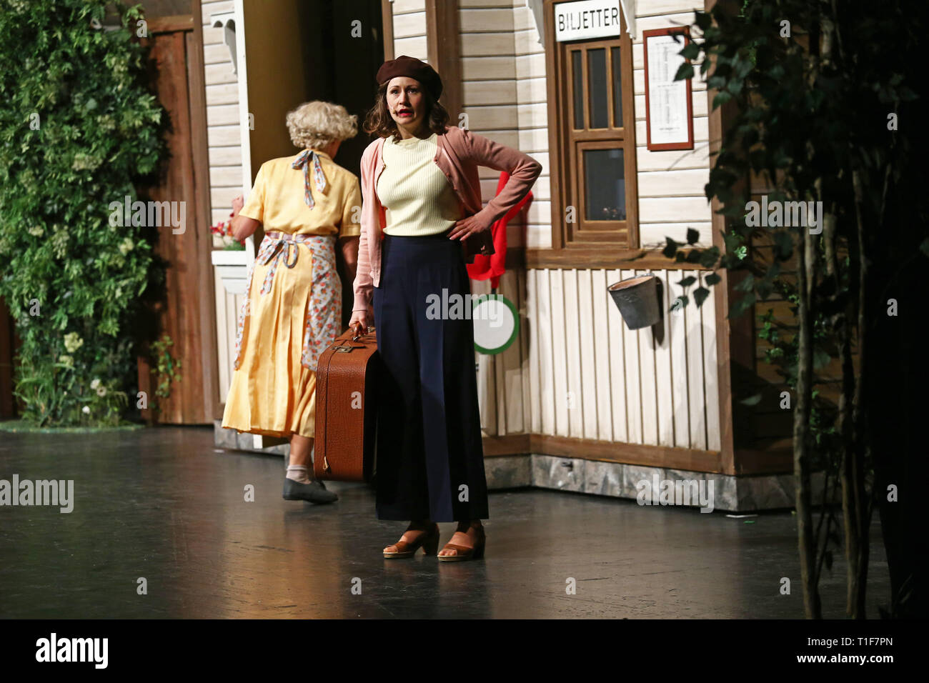 Soldat fabian bom -Fotos und -Bildmaterial in hoher Auflösung – Alamy