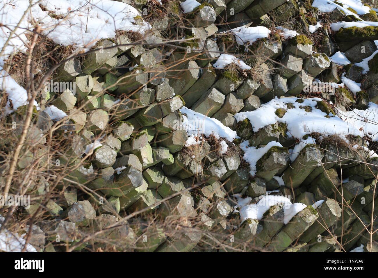 Basaltprismenwand am gangolfsberg -Fotos und -Bildmaterial in hoher ...