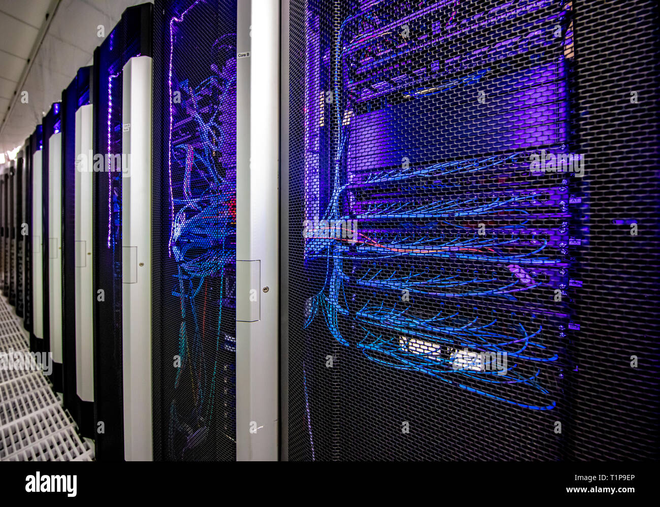 Computer mainframe -Fotos und -Bildmaterial in hoher Auflösung – Alamy