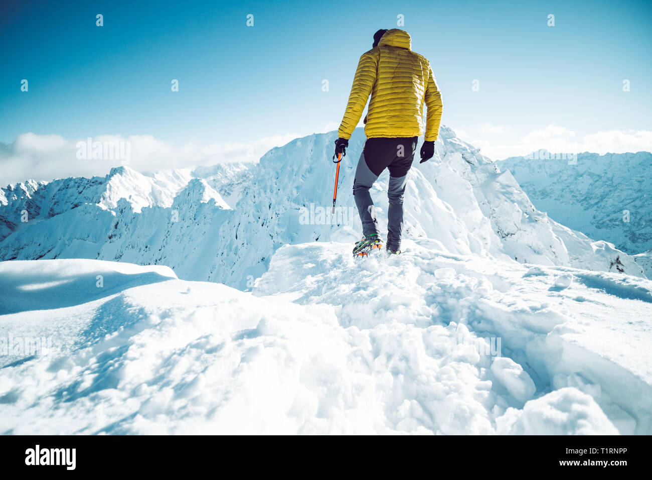 Mount everest bergsteiger -Fotos und -Bildmaterial in hoher Auflösung ...