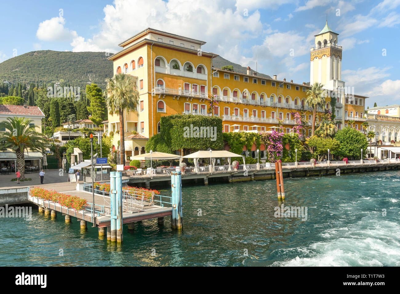 GARDONE RIVIERA, ITALIEN - September 2018: Das Grand Hotel Gardone in Gardone Riviera am ...