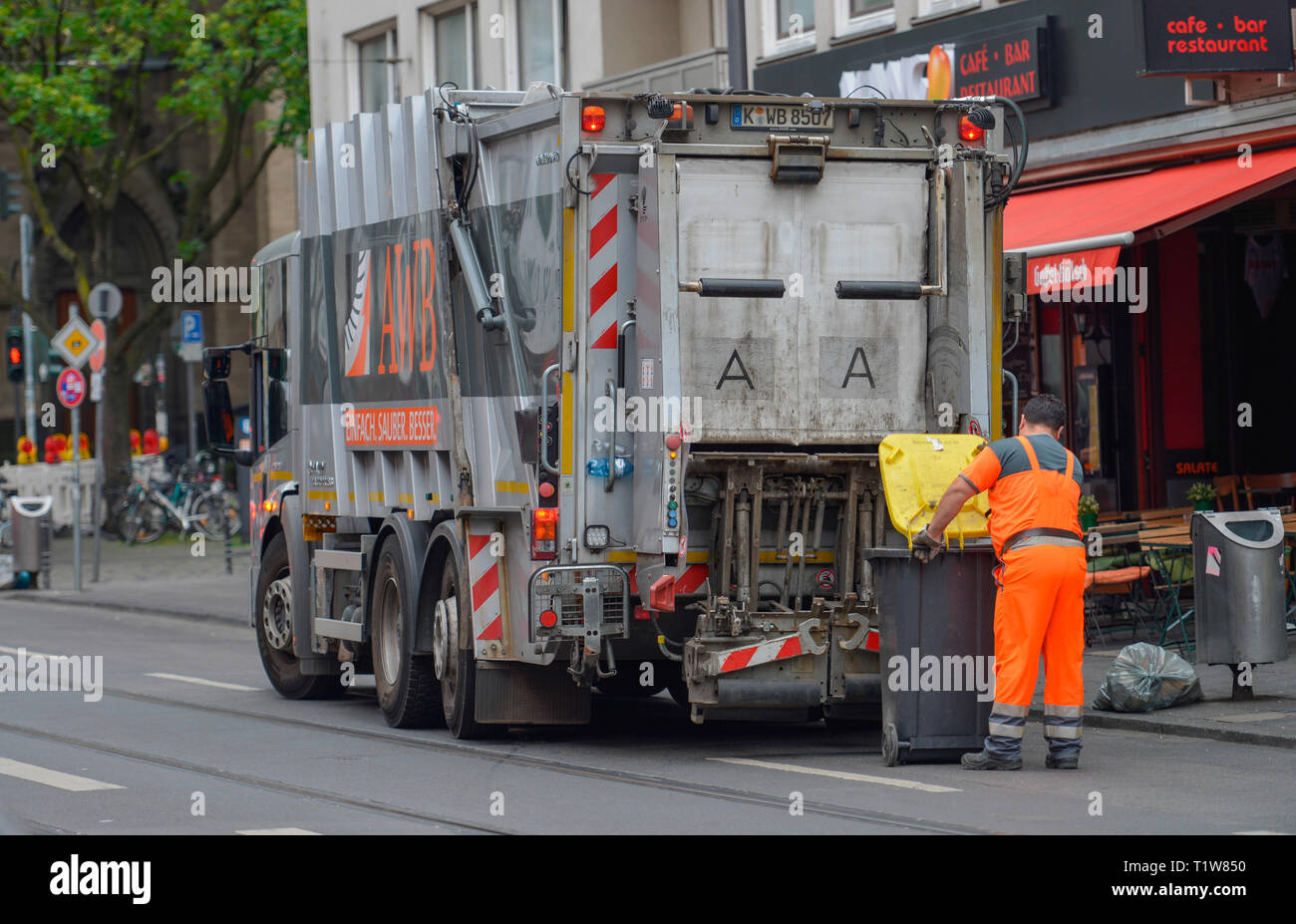 Müllwagen deutschland -Fotos und -Bildmaterial in hoher Auflösung – Alamy