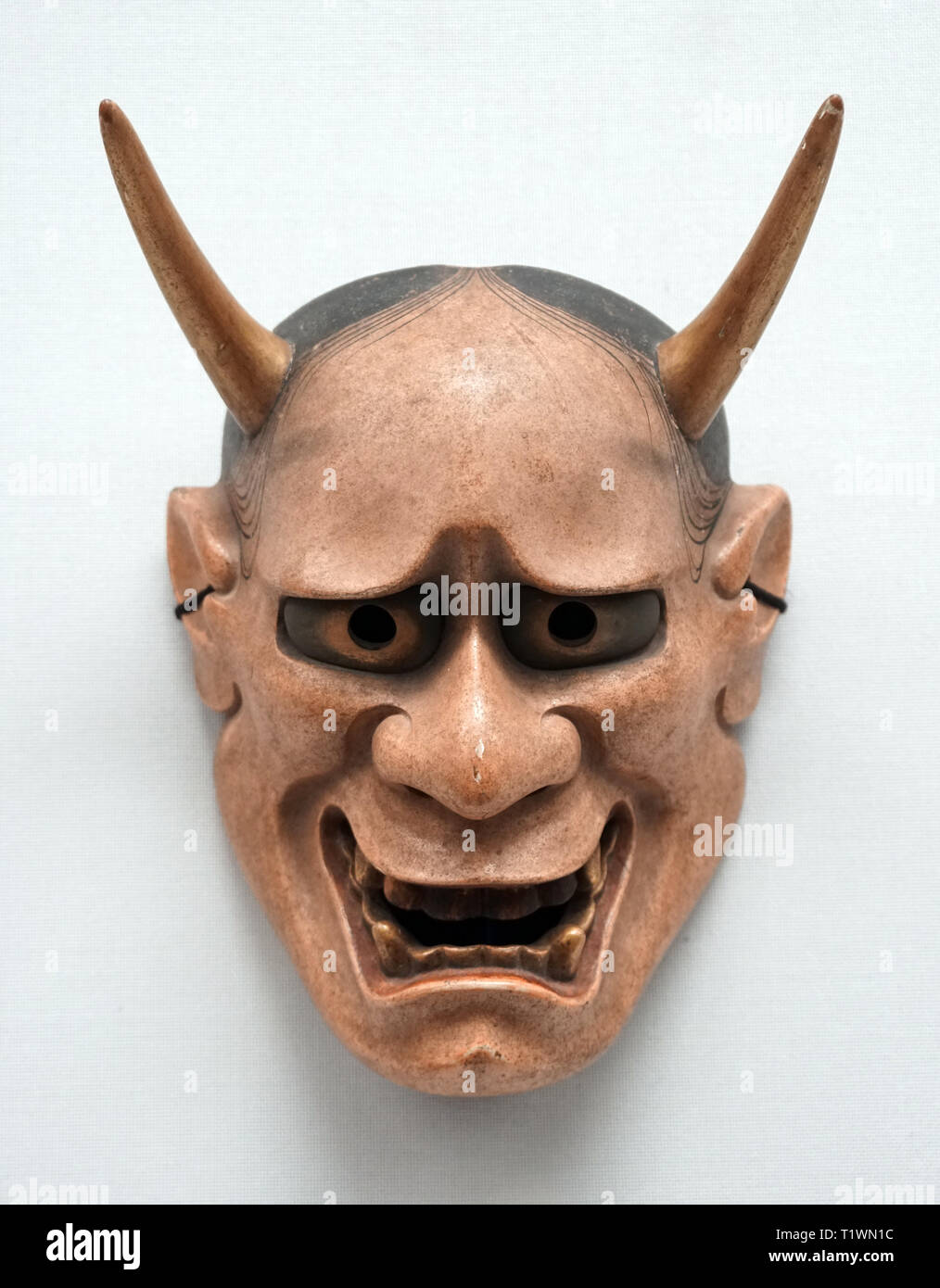 Traditionelle japanische maske -Fotos und -Bildmaterial in hoher ...