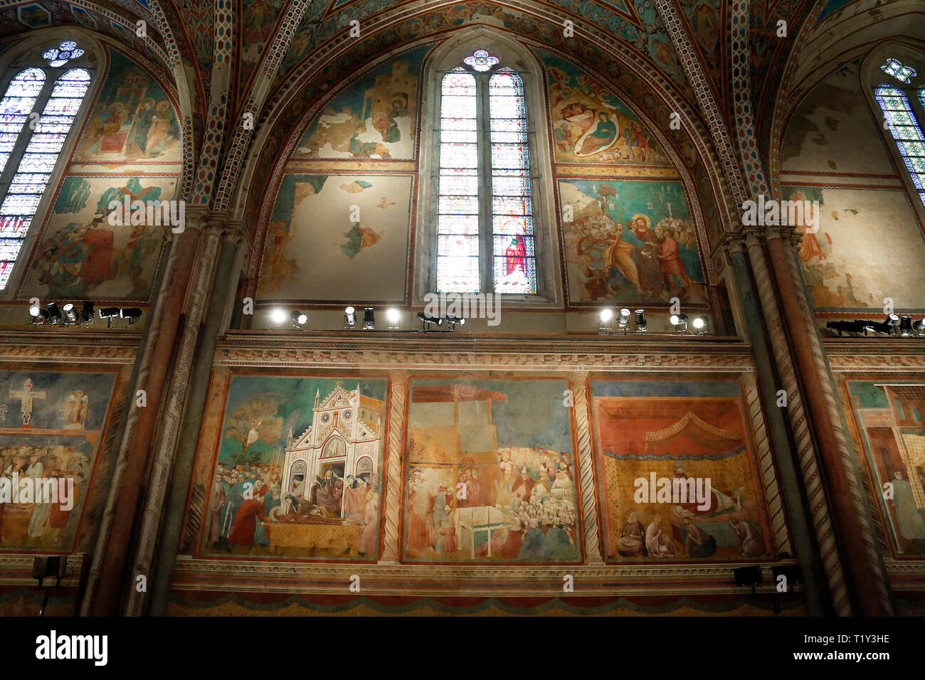 Frescoes assisi -Fotos und -Bildmaterial in hoher Auflösung – Alamy
