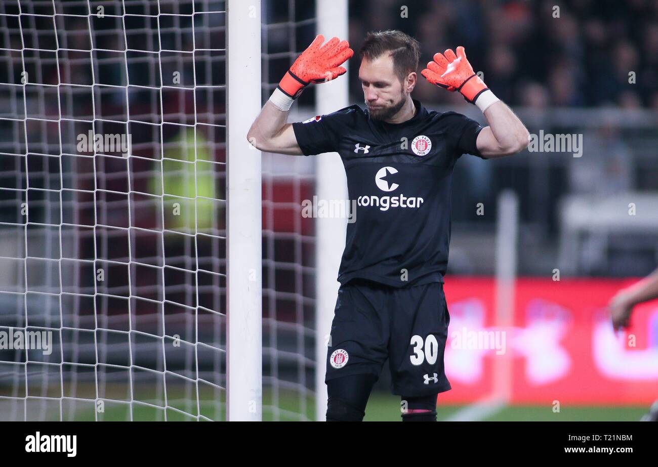 Robin himmelmann fc st pauli -Fotos und -Bildmaterial in hoher ...