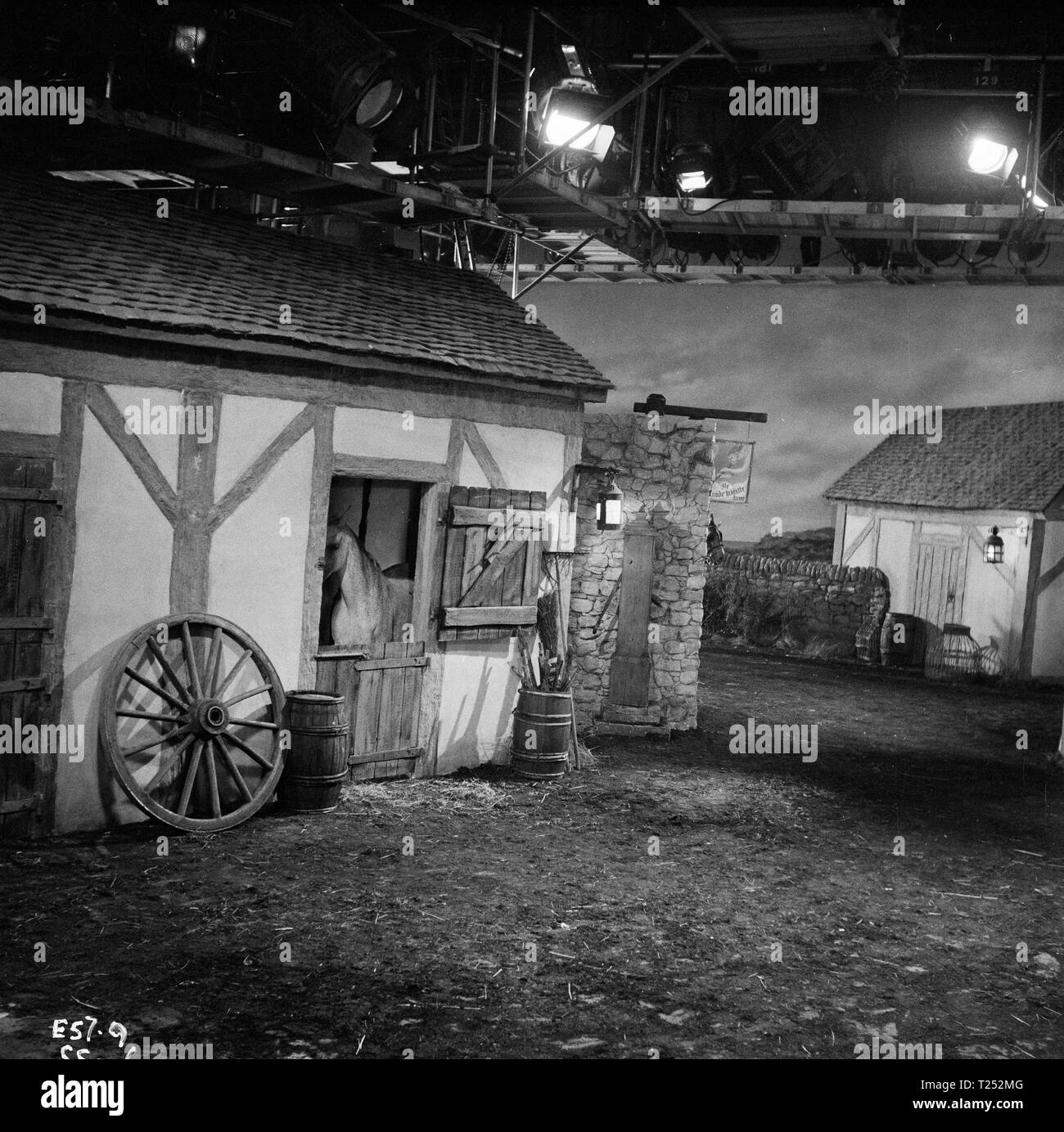 Moonraker set -Fotos und -Bildmaterial in hoher Auflösung – Alamy