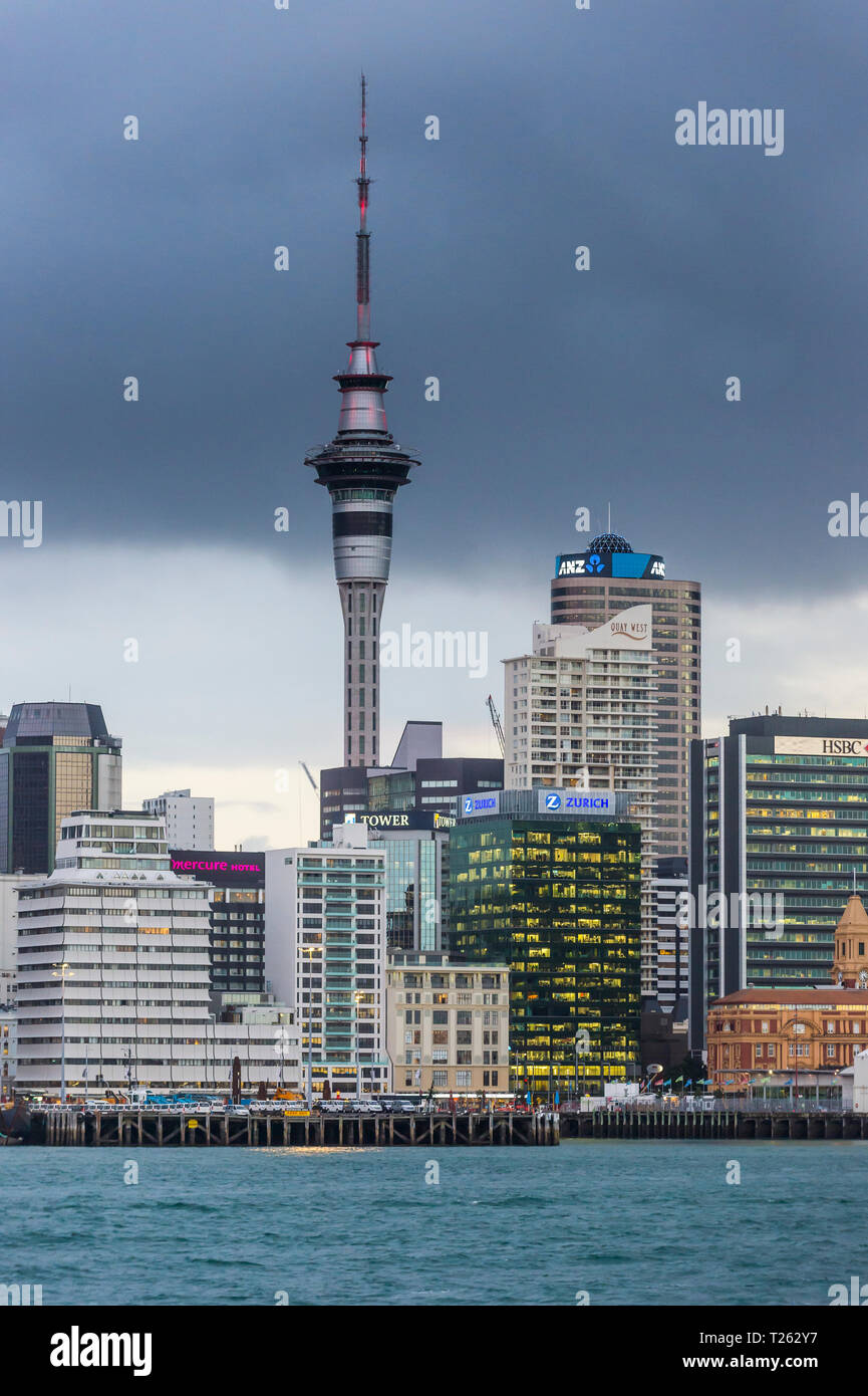 Skyline von auckland und sky tower -Fotos und -Bildmaterial in hoher ...