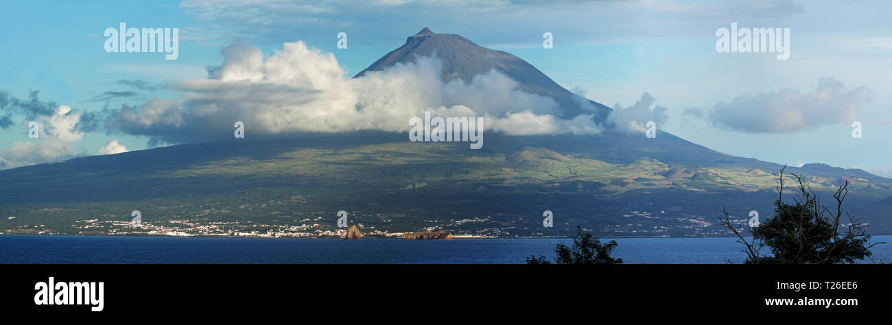 Panoramablick auf den Vulkan Mount Pico auf der Insel Pico, Azoren, 01 ...