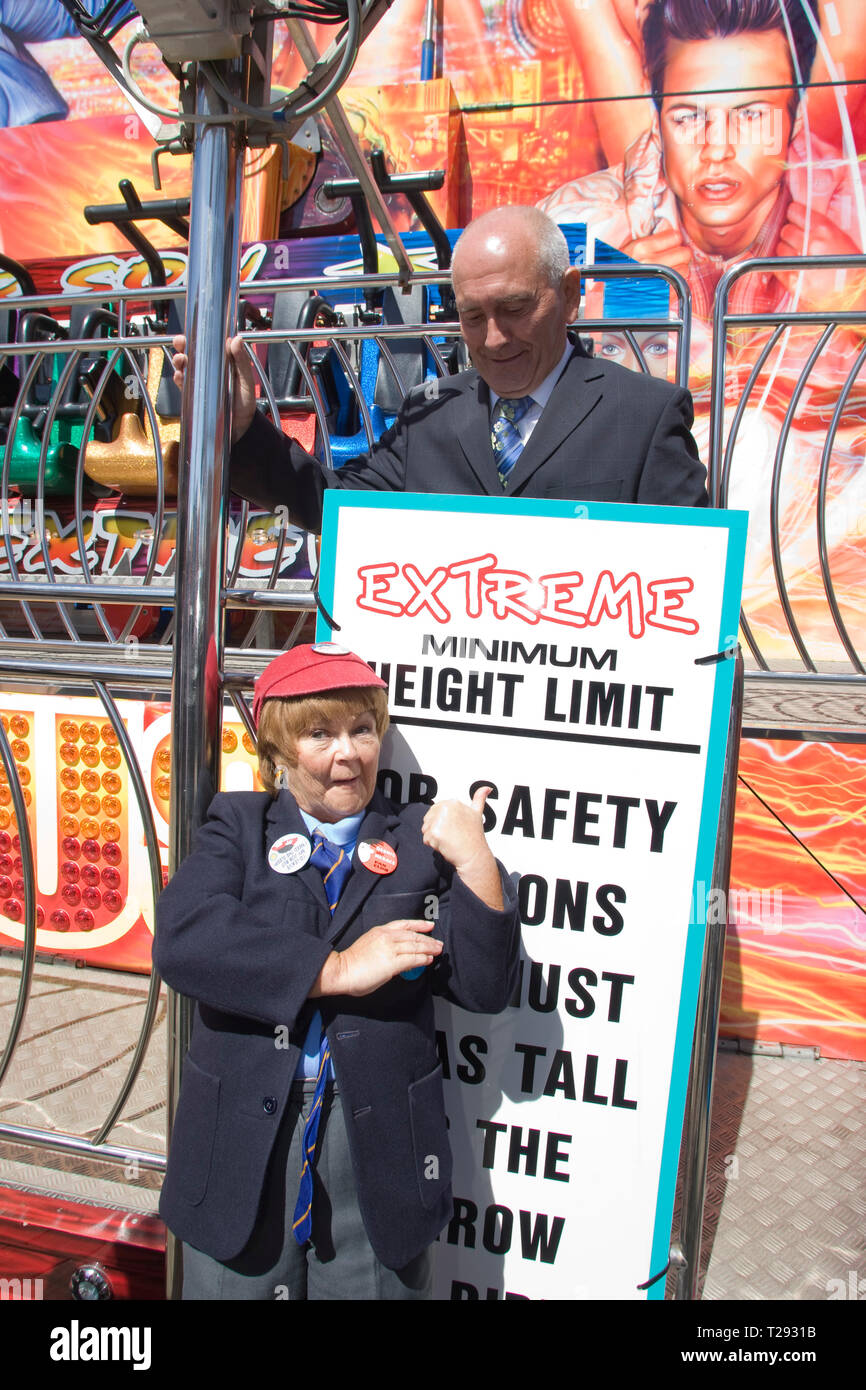 Tommy cannon und jimmy krankie -Fotos und -Bildmaterial in hoher ...