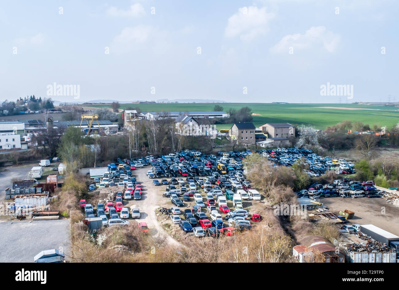 Auto schrottplatz deutschland -Fotos und -Bildmaterial in hoher ...