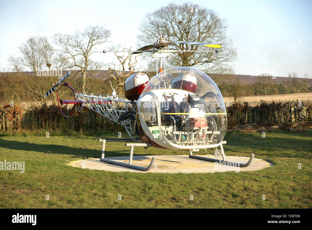 Vintage bell 47 helicopter Stockfotos und -bilder Kaufen - Alamy