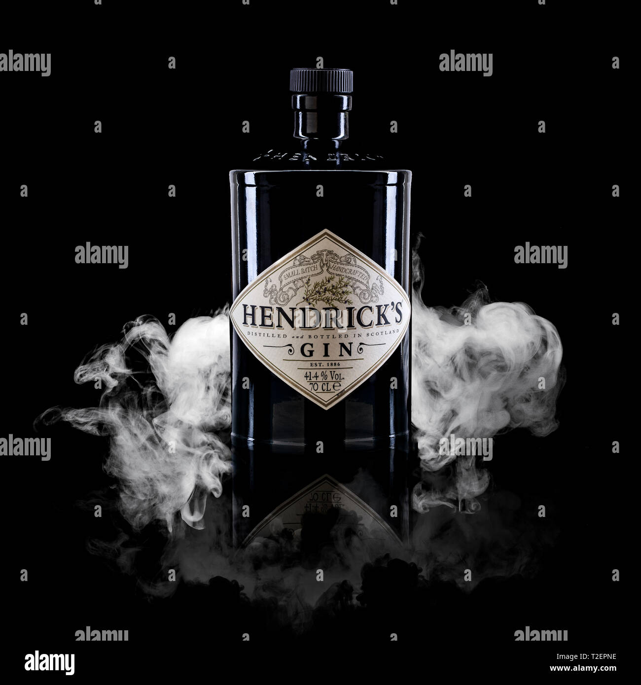 Hendricks gin flasche -Fotos und -Bildmaterial in hoher Auflösung – Alamy
