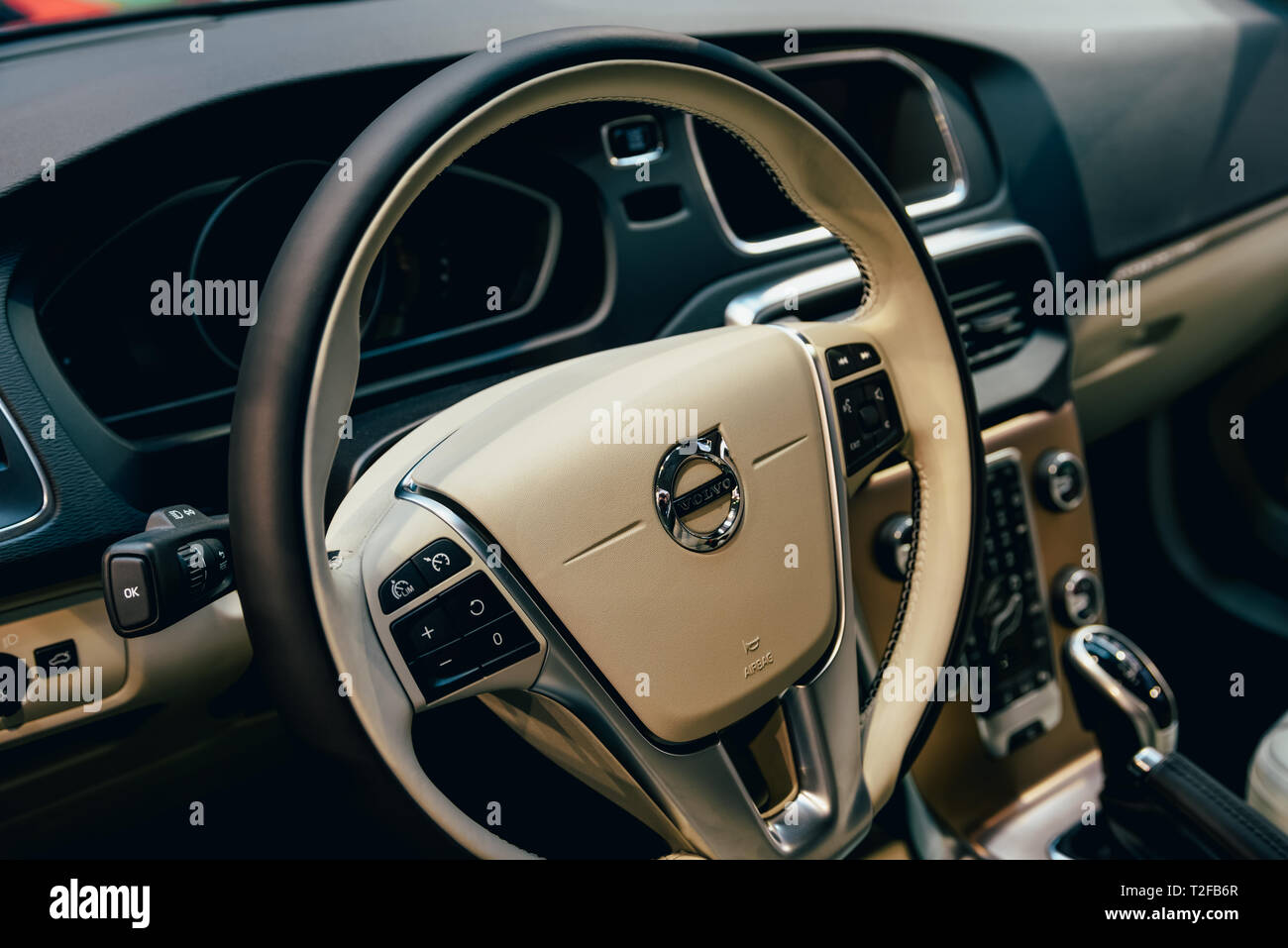 Volvo innenraum -Fotos und -Bildmaterial in hoher Auflösung – Alamy