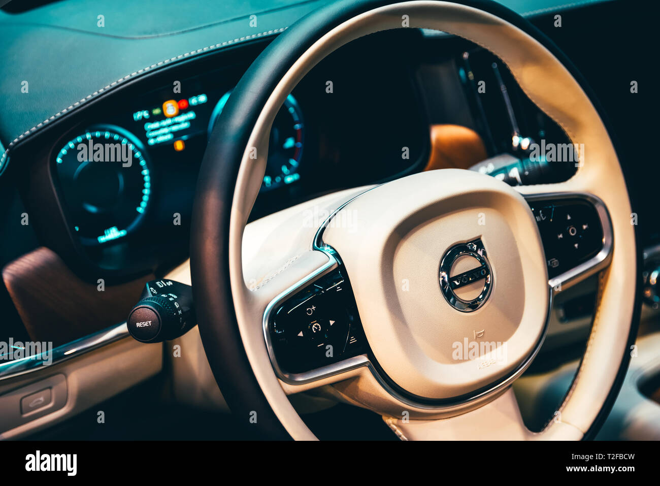 Volvo Innenraum Stockfotos und -bilder Kaufen - Alamy