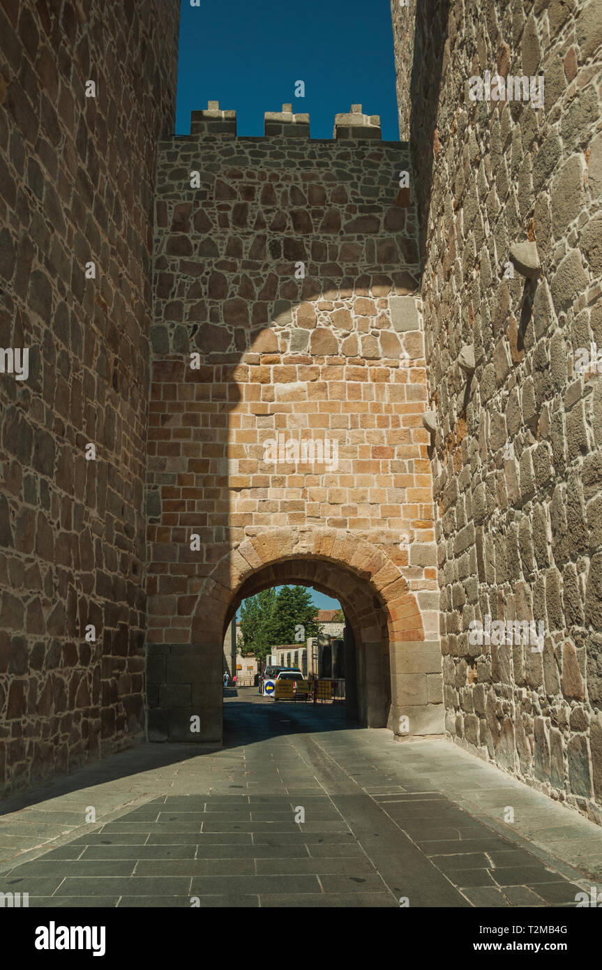 Rundbogen aus backstein -Fotos und -Bildmaterial in hoher Auflösung – Alamy