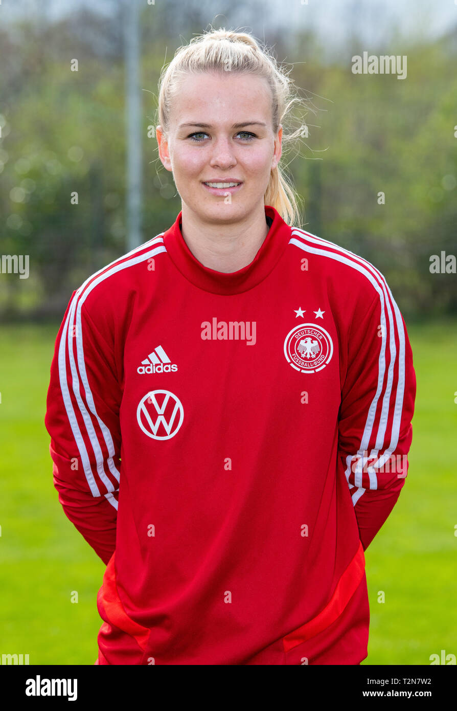 Harsewinkel, Deutschland. 03 Apr, 2019. Fotoshooting der Nationalen des ...