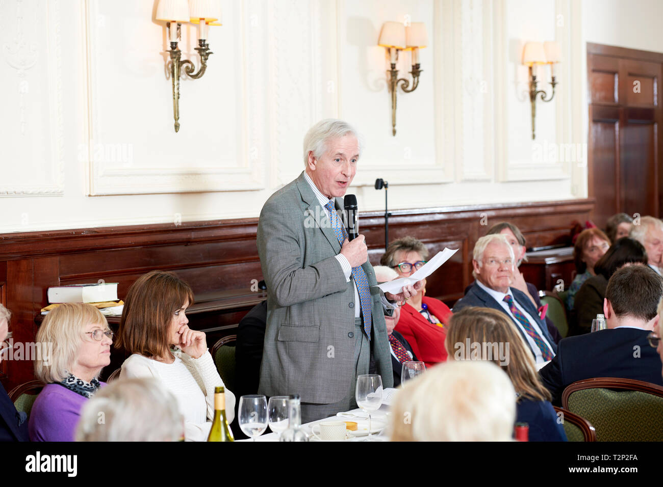 Hugo Vickers Stockfotos und -bilder Kaufen - Alamy