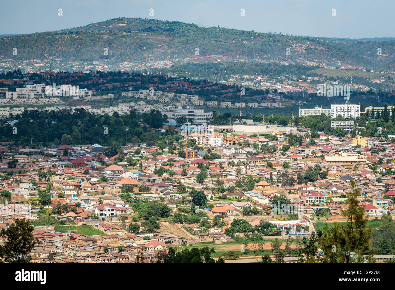 Stadtbild von Kigali, der wachsenden Hauptstadt von Ruanda ...