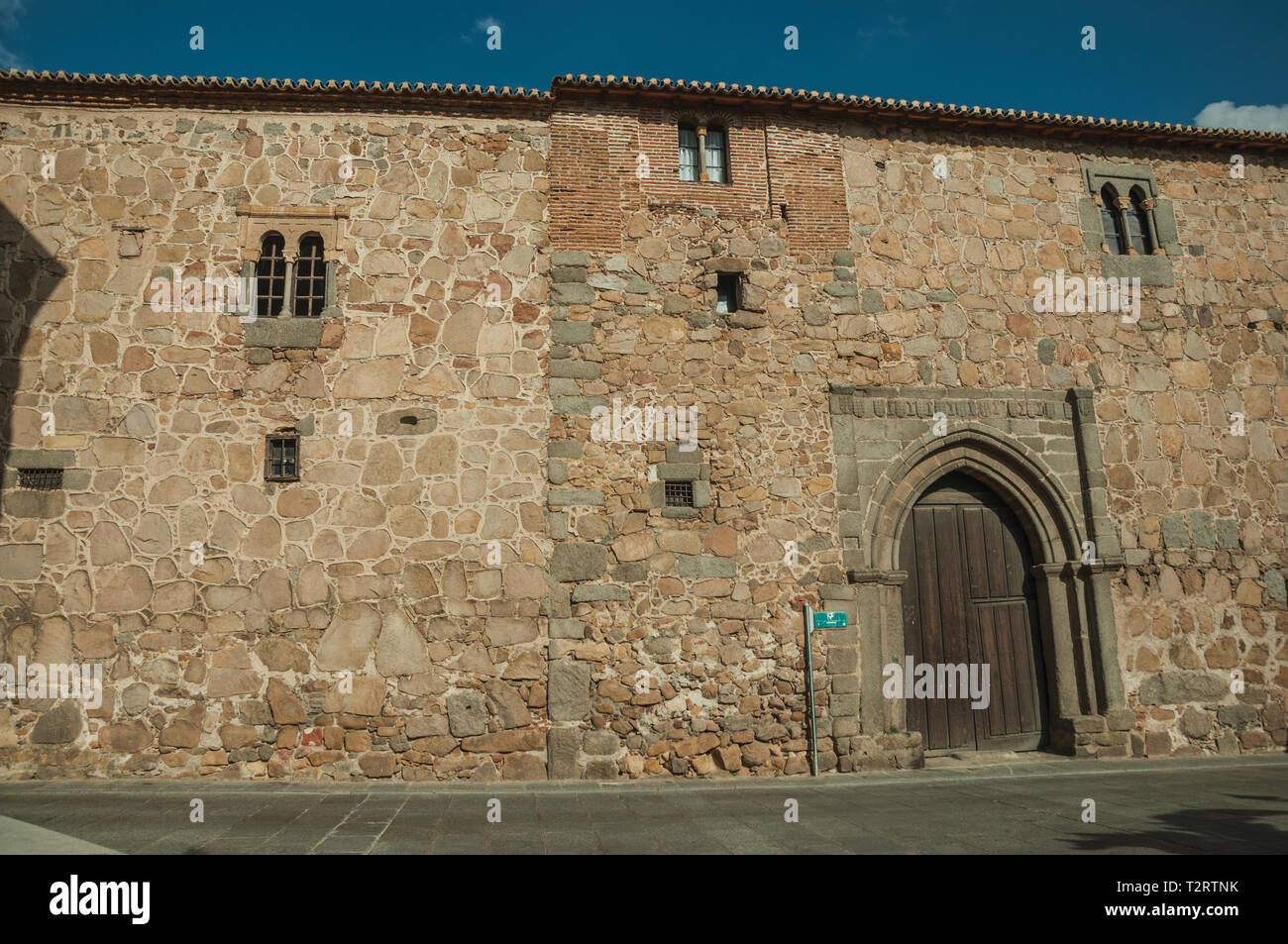 Rundbogen aus backstein -Fotos und -Bildmaterial in hoher Auflösung – Alamy