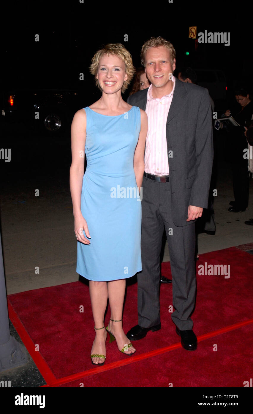 LOS ANGELES, Ca. März 23, 2000: Schauspielerin IBEN HJEJLE & Ehemann ...