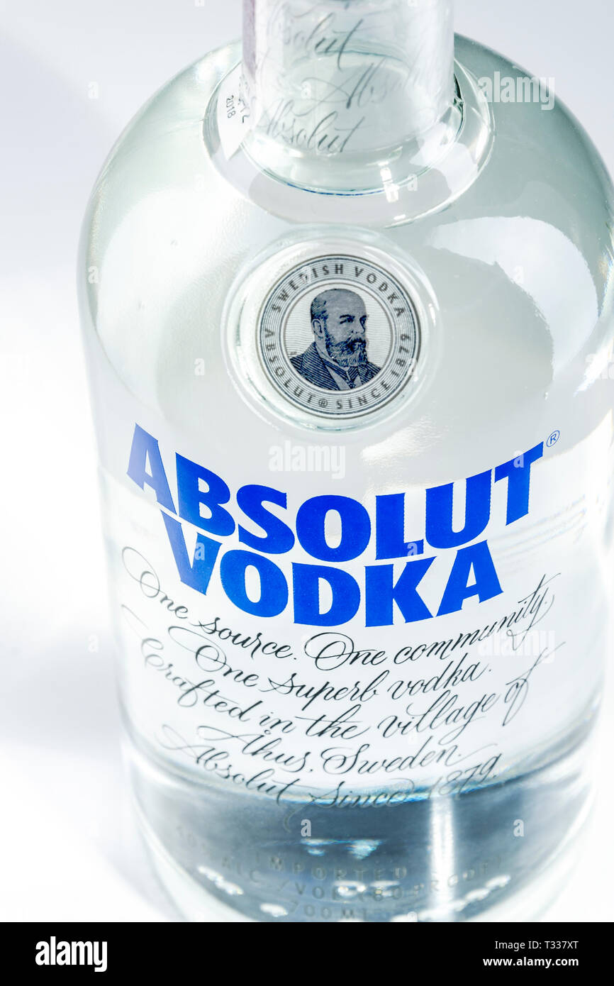 Wodka Flasche Glas Stockfotos und -bilder Kaufen - Alamy