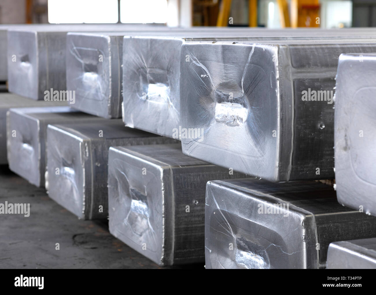 Foundry material -Fotos und -Bildmaterial in hoher Auflösung – Alamy